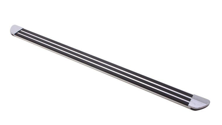 LUND Running Boards - Truck Accessories