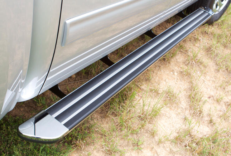 LUND Running Boards - Truck Accessories
