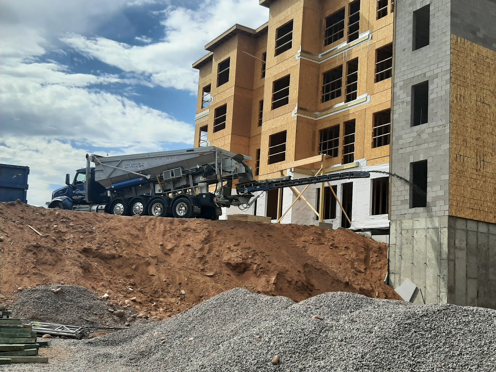 Ultra Stone Slinger™ 20 | Truck Equipment & Fabrication from Morin Diesel