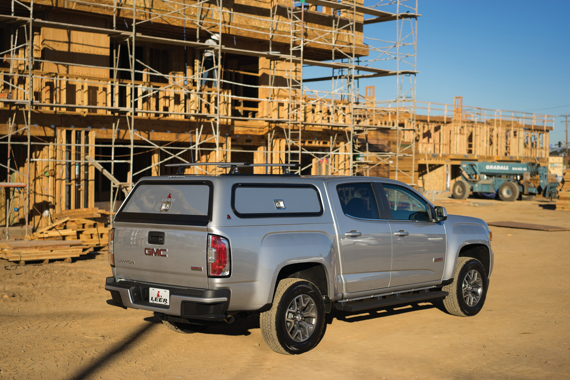 Leer Commercial Truck Caps - Truck Accessories in CT