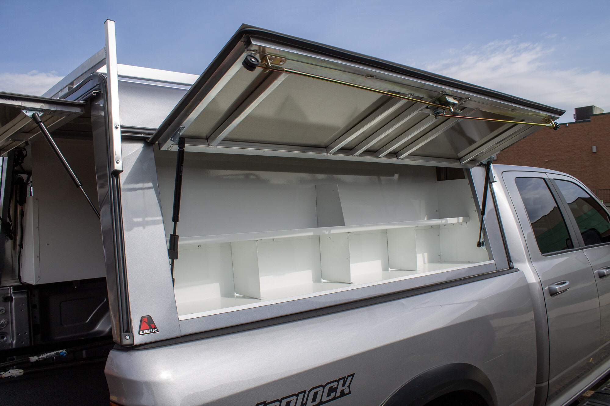 Leer Contractor Aluminum Truck Caps - Truck Accessories in CT