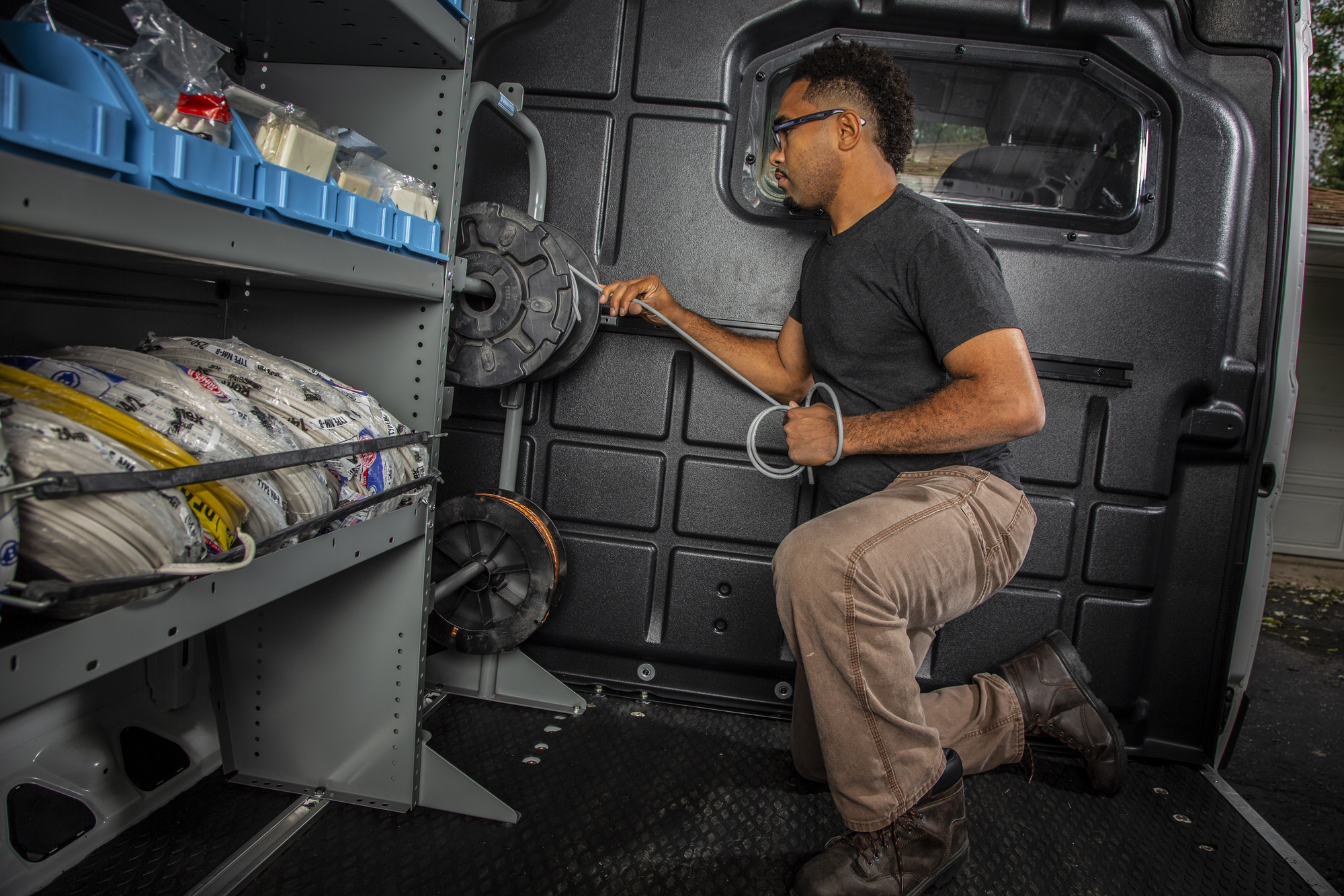 Composite Partitions in Connecticut | CT Truck & Van