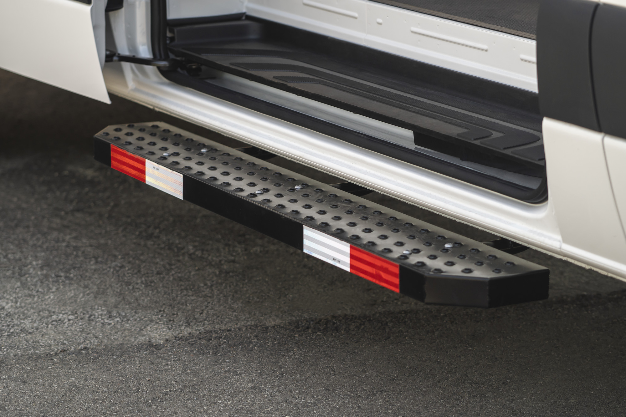 Cargo Van Steps in Connecticut | CT Truck & Van